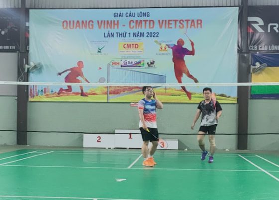 Review ưu nhược điểm sân cầu lông Quang Vinh quận 12